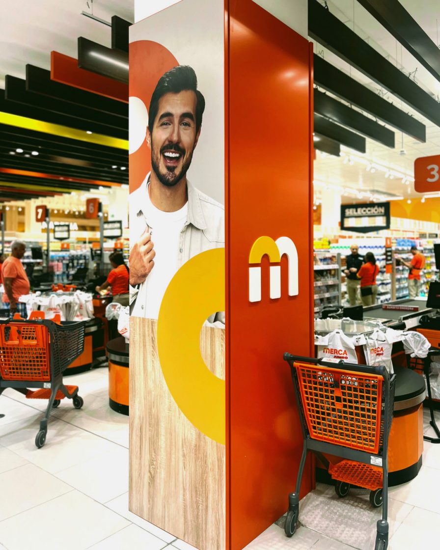 Merca Jumbo: Del hipermercado al barrio - CBA B+G